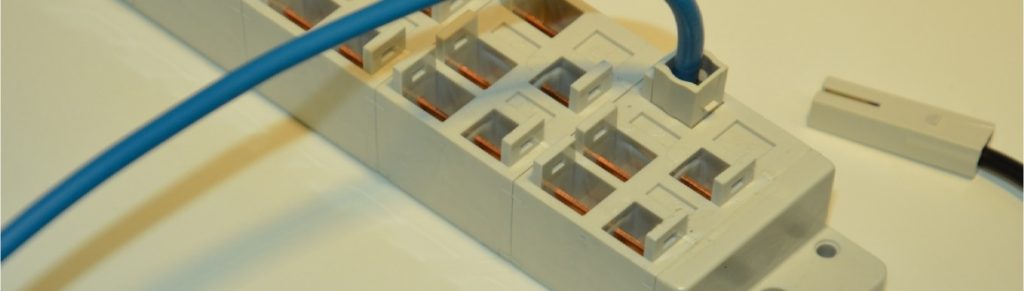 AUXEL POWER DISTRIBUTION - Amphenol AUXEL